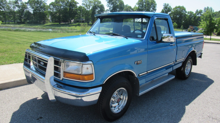 1994 Ford F-150 XLT Pickup Is a True-Blue Badass - F150online.com