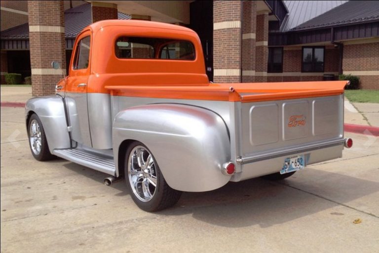 1952 Ford F1 Custom Looks Like the Ideal Cruiser - F150online.com